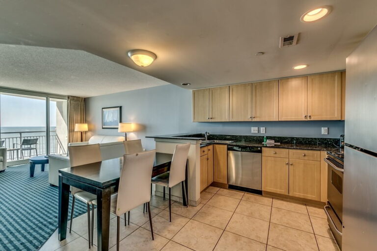 3 Bedroom Oceanfront Condos in Myrtle Beach - Oceans One Resort ...