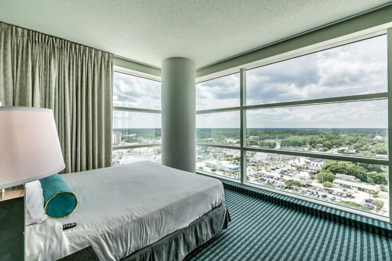 2 Bedroom Oceanfront Condos in Myrtle Beach - Oceans One Resort ...