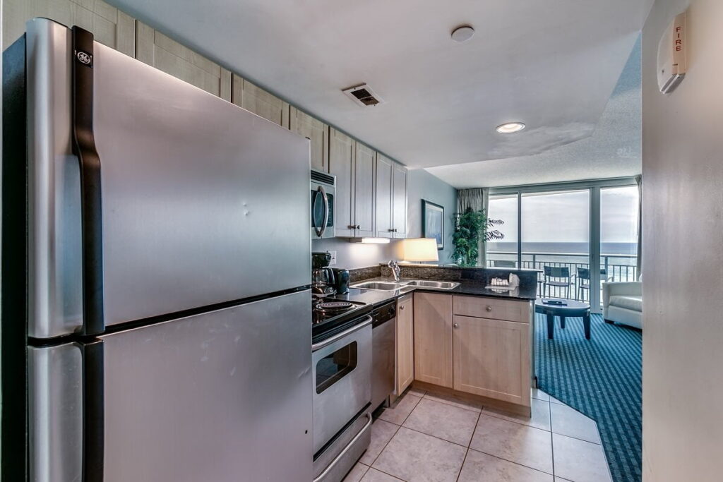 2 Bedroom Oceanfront Condos in Myrtle Beach - Oceans One Resort ...