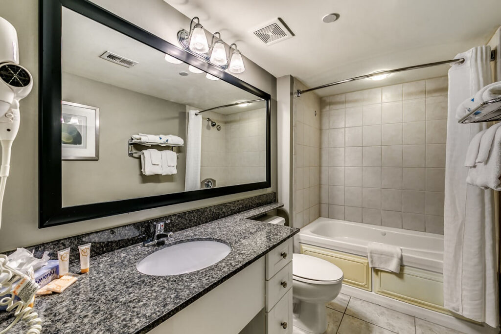 2 Bedroom Oceanfront Condos in Myrtle Beach - Oceans One Resort ...